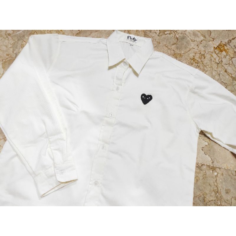 Jual Kemeja CDG PLAY Putih dan Hitam Cowok SHIRT FOR MEN Heart Hati ...