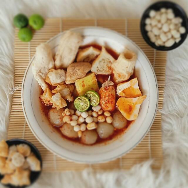 Jual Boci/bakso aci/baso aci/bocil/bacil/boci tomyam seafood | Shopee ...