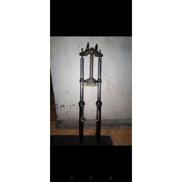 Jual Shock sok Skok shockbreker depan Honda win Segitiga sok Ori ...