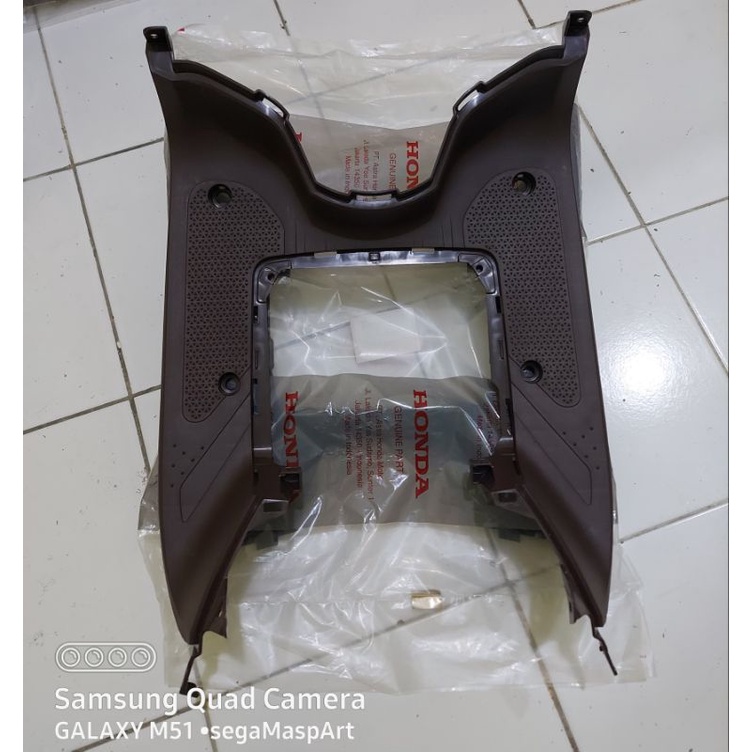 Jual Step floor bordes pijakan kaki Scoopy eSP new led 2020 - 2022 K2F Coklat Original Hitam ...