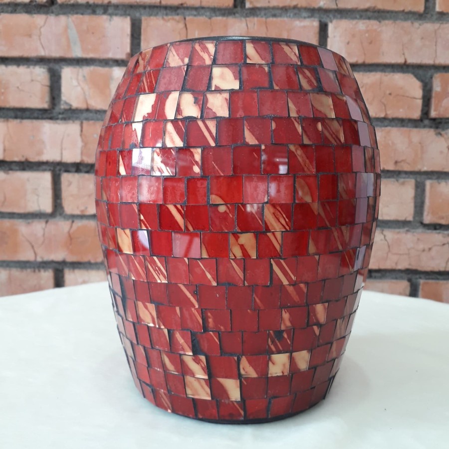 Jual Vase Mozaik Kaca Merah Emas ( Termasuk Bubble Wrap 3 Meter ...