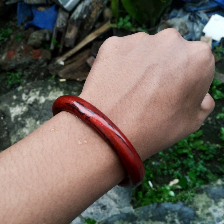 Jual Gelang Akar Bahar Tali Arus Merah Model Engsel | Shopee Indonesia