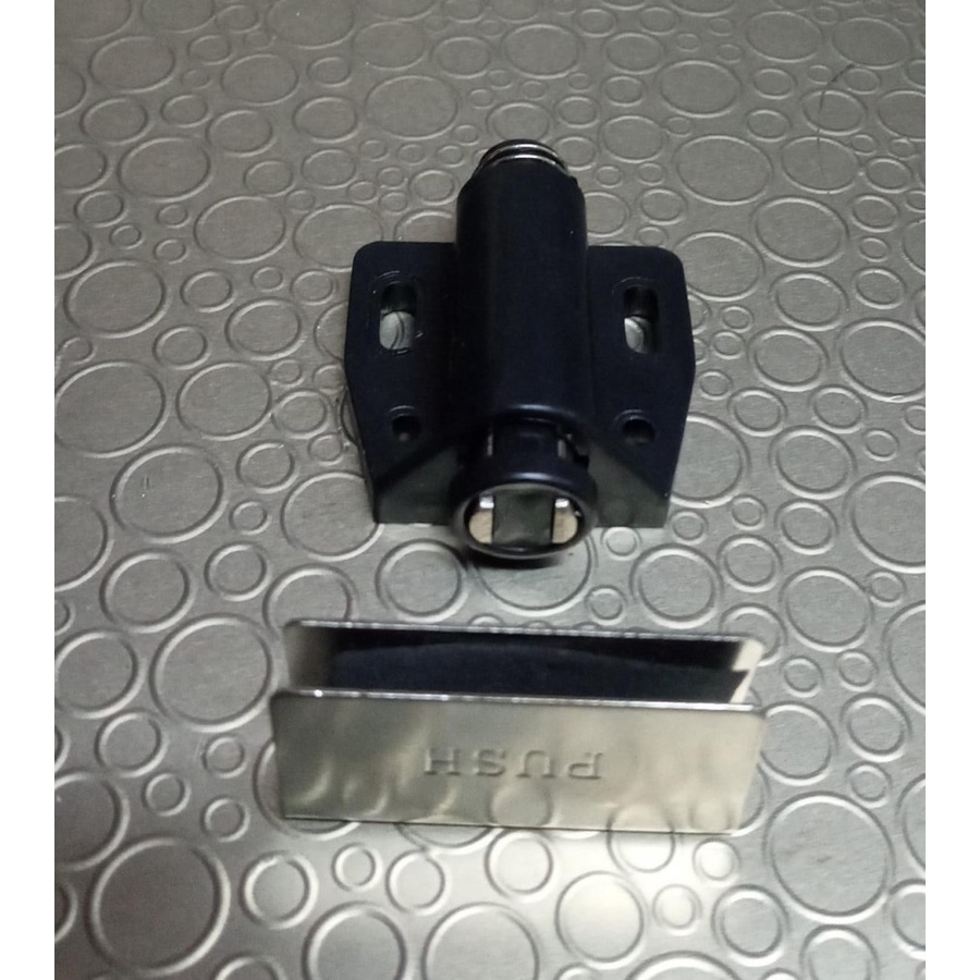 Jual Magnet Hitam Single / Magnet Lemari Kaca Push Open kaca single ...