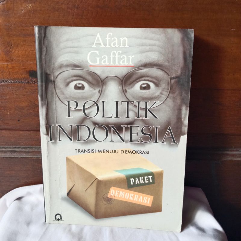 Jual POLITIK INDONESIA TRANSISI MENUJU DEMOKRASI OLEH AFAN GAFFAR ...