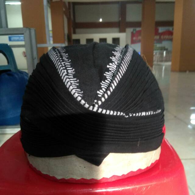 Jual Blangkon Jogja lipat sliwir motif wulung | Shopee Indonesia