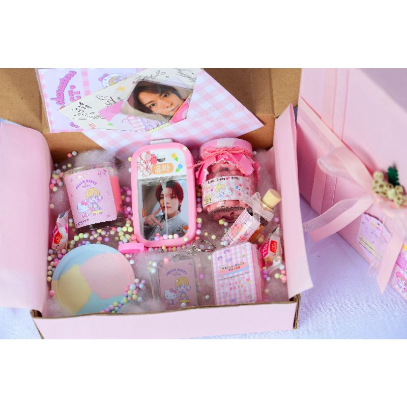 Jual HAMPERS NCT 127 SANRIO / GIFT BOX ALL ABOUT NCT 127 SANRIO / KADO ...