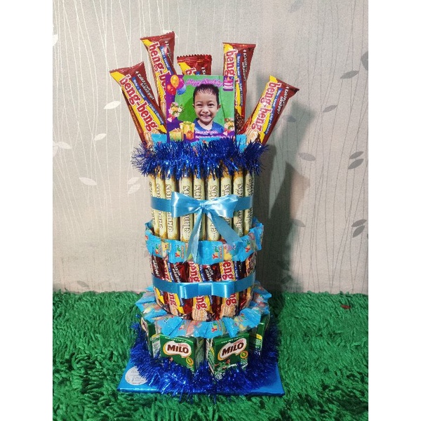 Jual tower snack / tower snack ulang tahun / cake snack | Shopee Indonesia