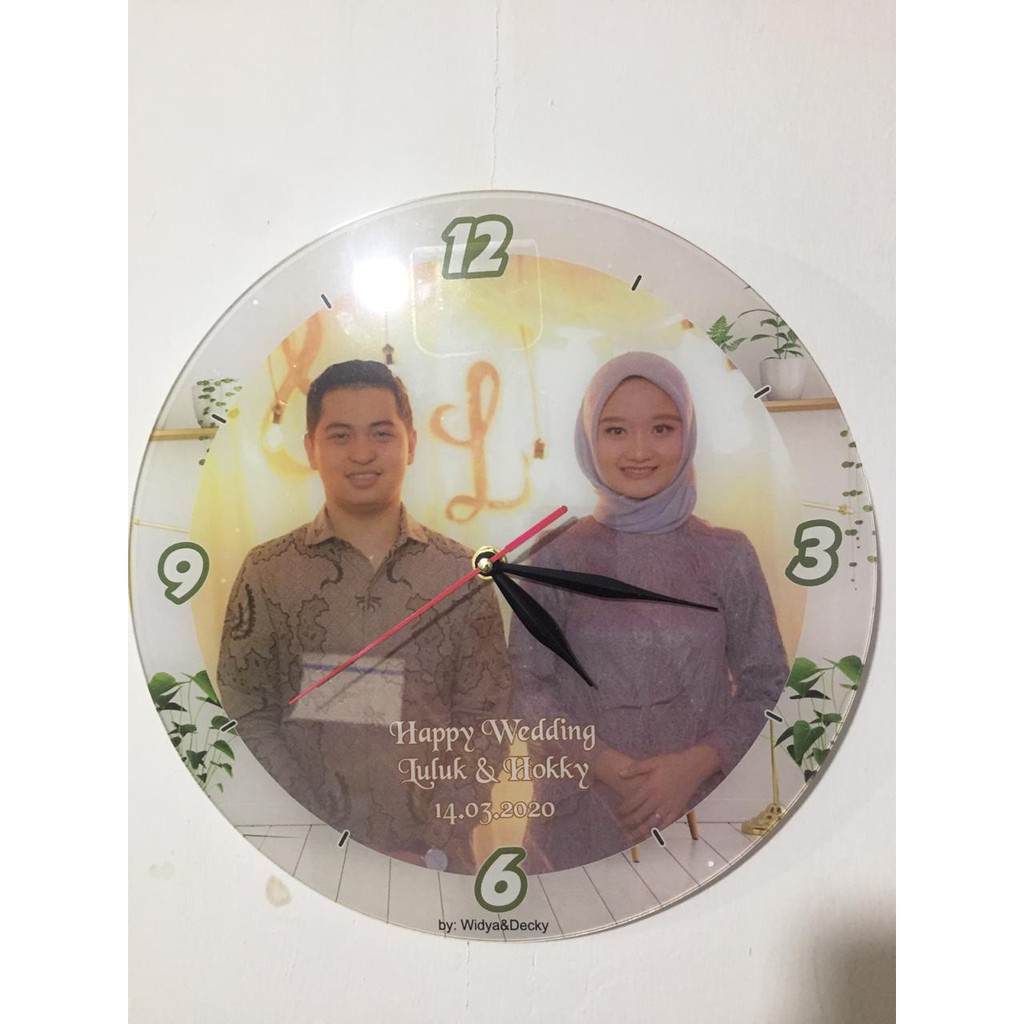 Jual Jam Dinding Akrilik Custom Foto Bulat Diameter 30 cm | Shopee ...