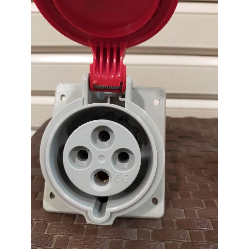 Jual legrand panel mounting 3p 4pin 32a female | Shopee Indonesia