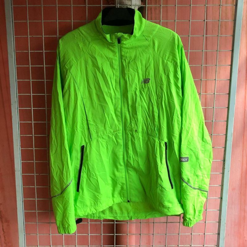 Jual New Balance neon track jacket | Shopee Indonesia
