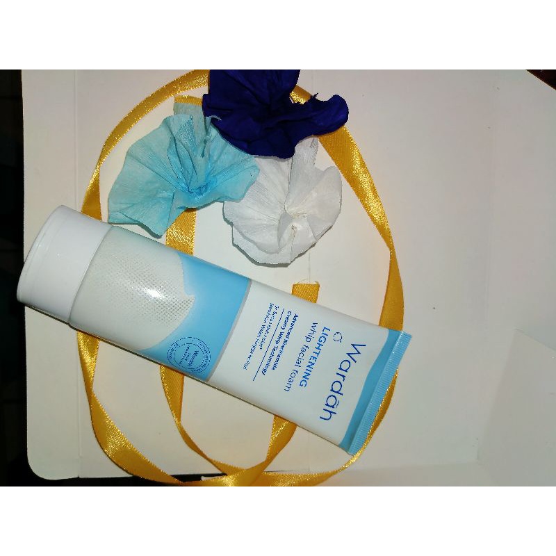 Jual WARDAH PENCUCI MUKA LIGHTENING WHIP FACIAL FOAM | Shopee Indonesia