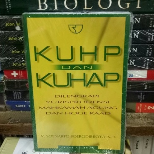 Jual Buku KUHP Dan KUHAP Dilengkapi Yurispridensi Mahkamah Agung Dan Hoge Raad - R. Soenarto ...