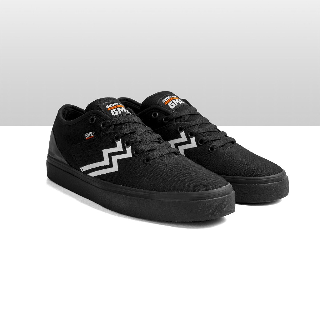 Jual Sneakers GEOFFMAX "DYNAMITE ALL BLACK" geoff max official shop ...