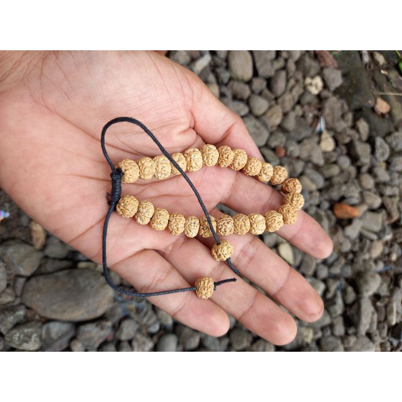 Jual gelang biji jenitri warna natural alami | Shopee Indonesia