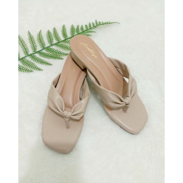 Jual Sandal jepit hak tahu 5cm wanita | Shopee Indonesia Jual Sandal jepit hak tahu 5cm wanita | Shopee Indonesia
