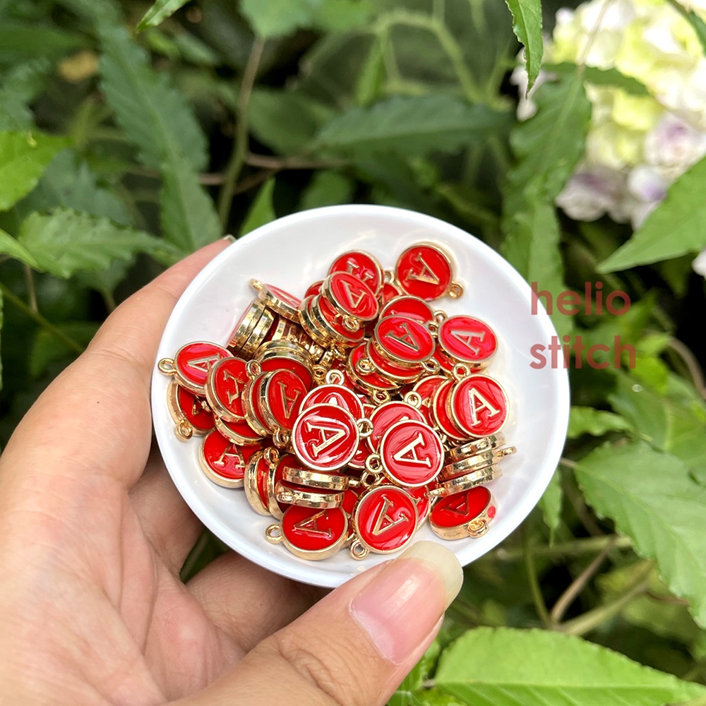 Jual [Pilih Huruf] 1 pcs Enamel Epoxy Huruf Bulat - MERAH tulisan GOLD ...