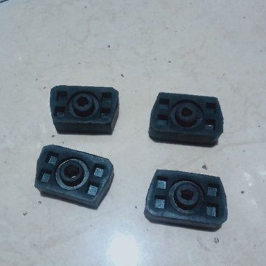 Jual karet dudukan peredam outdoor ac mesin ac 4 pcs | Shopee Indonesia