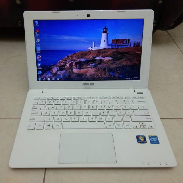 Jual Laptop asus x200 model slim 12inch | Shopee Indonesia