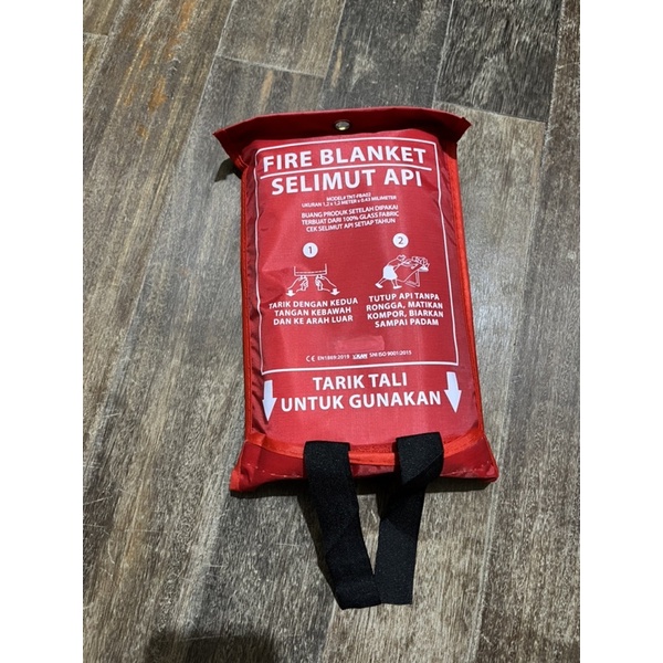 Jual Fire Blanket 1.2 x 1.2M Selimut Anti Tahan Api 1,2 x 1,2M | Shopee Indonesia