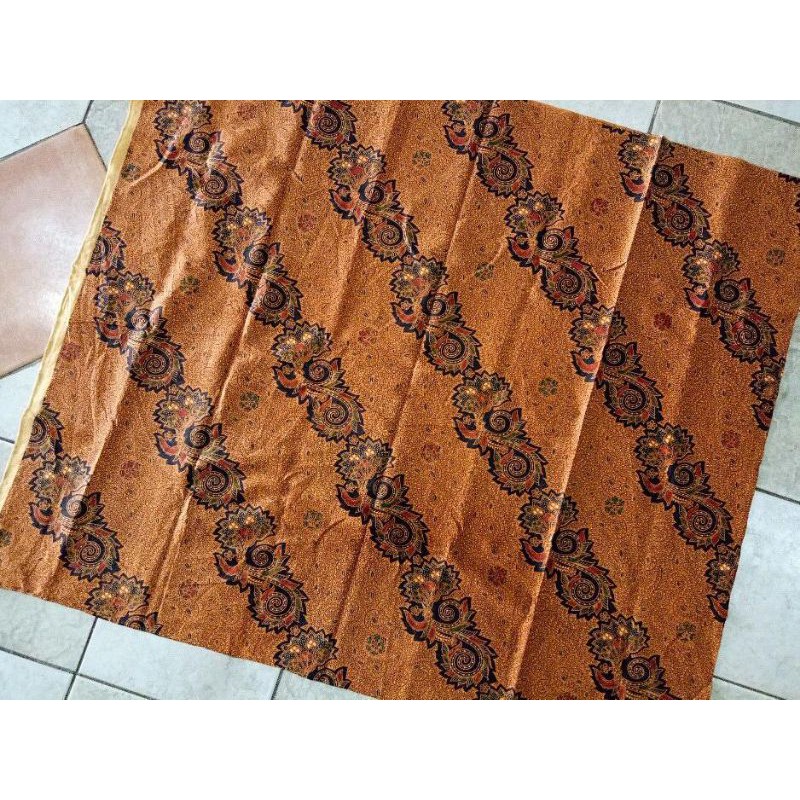 Jual Kain Batik Kota Solo motif keong baris ( Sogan ) | Shopee Indonesia