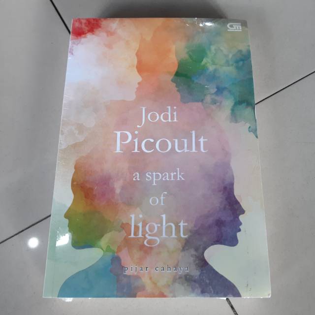 Jual Novel A Spark of Light (Pijar Cahaya) - Jodi Picoult | Shopee ...
