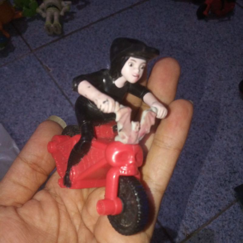 Jual 30-05-2024 figure Happy Meal Mcd McDonald KFC Hotel Transylvania ...