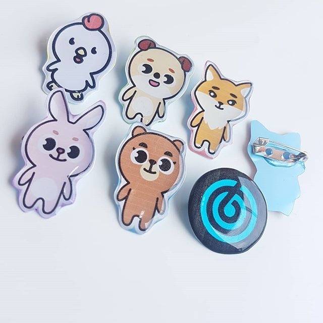 Jual DAY6 Mascot PIN BUTTON SET BROS kpop | Shopee Indonesia