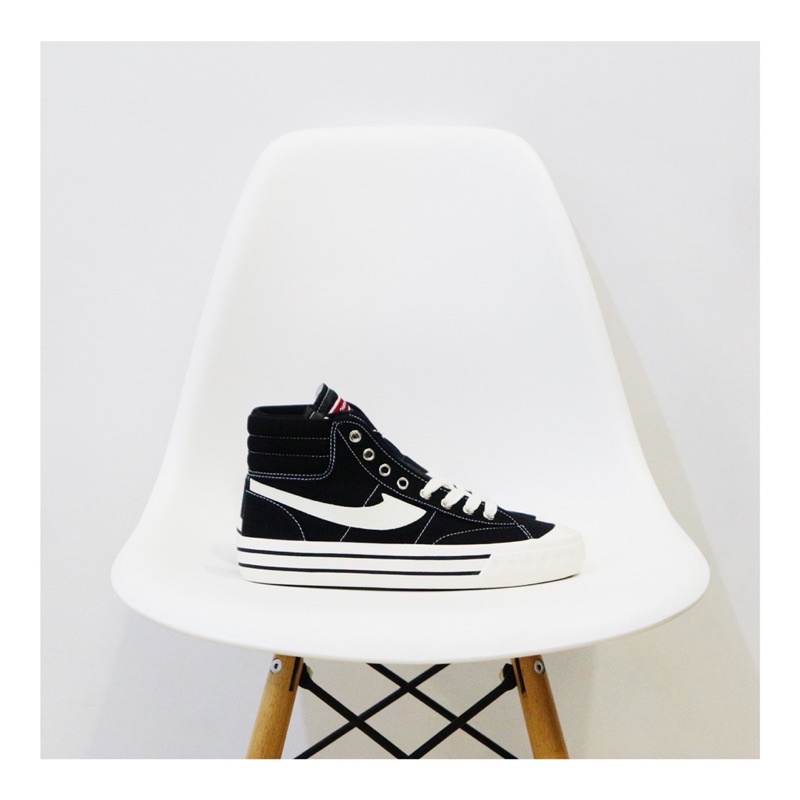 Jual Compass Retrograde High - Black & White | Shopee Indonesia