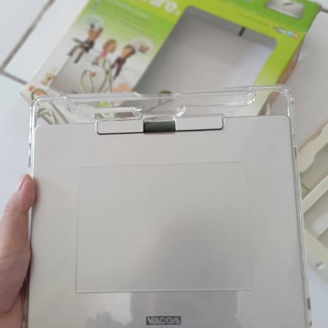 Jual Wacom bamboo graphire CTE -440 ( with pen) | Shopee Indonesia