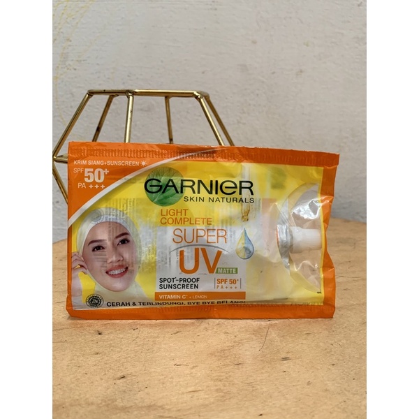 Jual garnier super UV sachet 7ml | Shopee Indonesia
