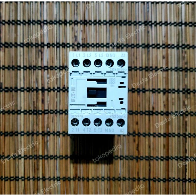 Jual Kontaktor Contactor Moeller DILM9-10 220 VAC | Shopee Indonesia