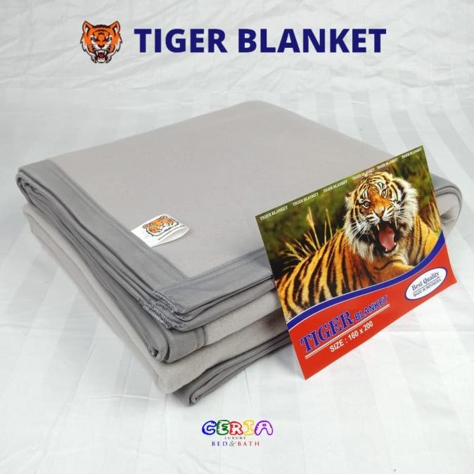 Jual Selimut Hotel Polos Dewasa Lembut Halus Tebal Tiger 160x200 - Abu ...