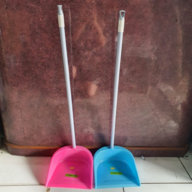 Jual MAXI CLEAN PENGKI PLASTIK GAGANG MURAH DUST PAN SEROK SAMPAH PINK ...