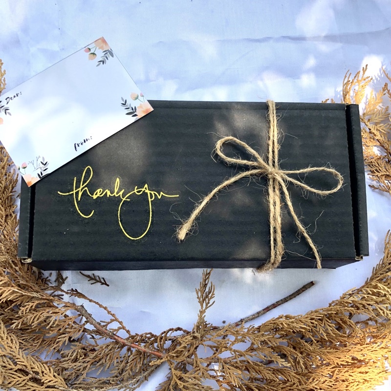 Jual BOX HAMPERS UKURAN 20x10x5,5 | Shopee Indonesia