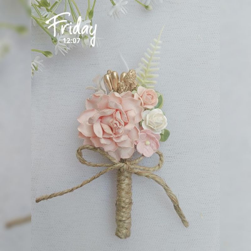 Jual Boutonniere / corsage / korsase jas peach salem | Shopee Indonesia