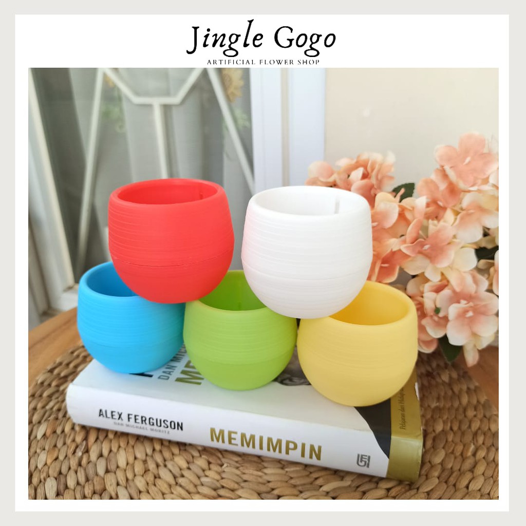 Jual Pot Bulat Mini Vas Bunga Bola Putih Warna Plastik Shabby ...