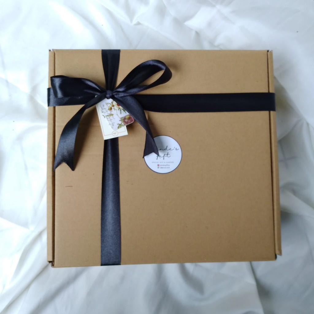Jual BOX HAMPERS + HIASAN | Shopee Indonesia