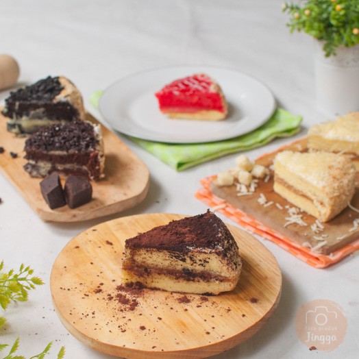 Jual Roti SOLOPRABU Mandarin Sponge Cake Oleh oleh Solo Jogja Semarang ...