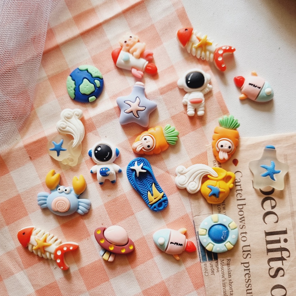 Jual Miniatur Clay Resin Karakter astronot (10pc) | Shopee Indonesia