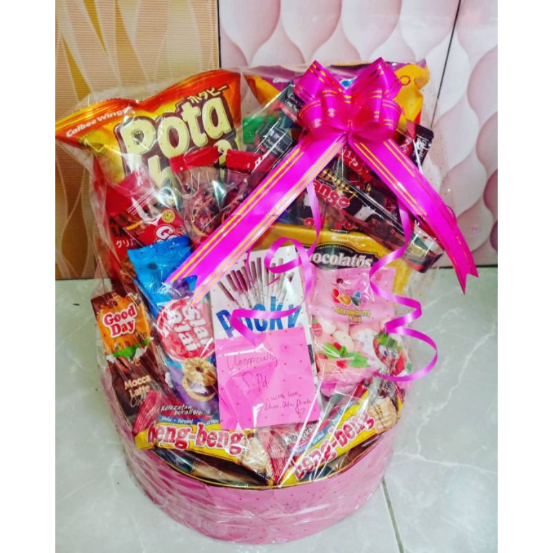 Jual Parcel snack/Parcel makanan wisuda | Shopee Indonesia