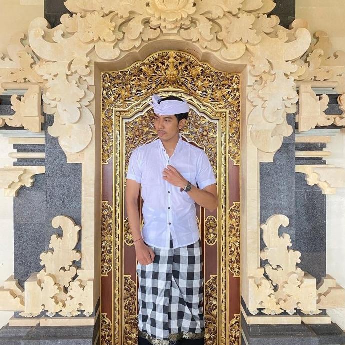 Jual Promo Setelan Saput Poleng Kotak Catur Pakaian Adat Bali Pria | Shopee Indonesia