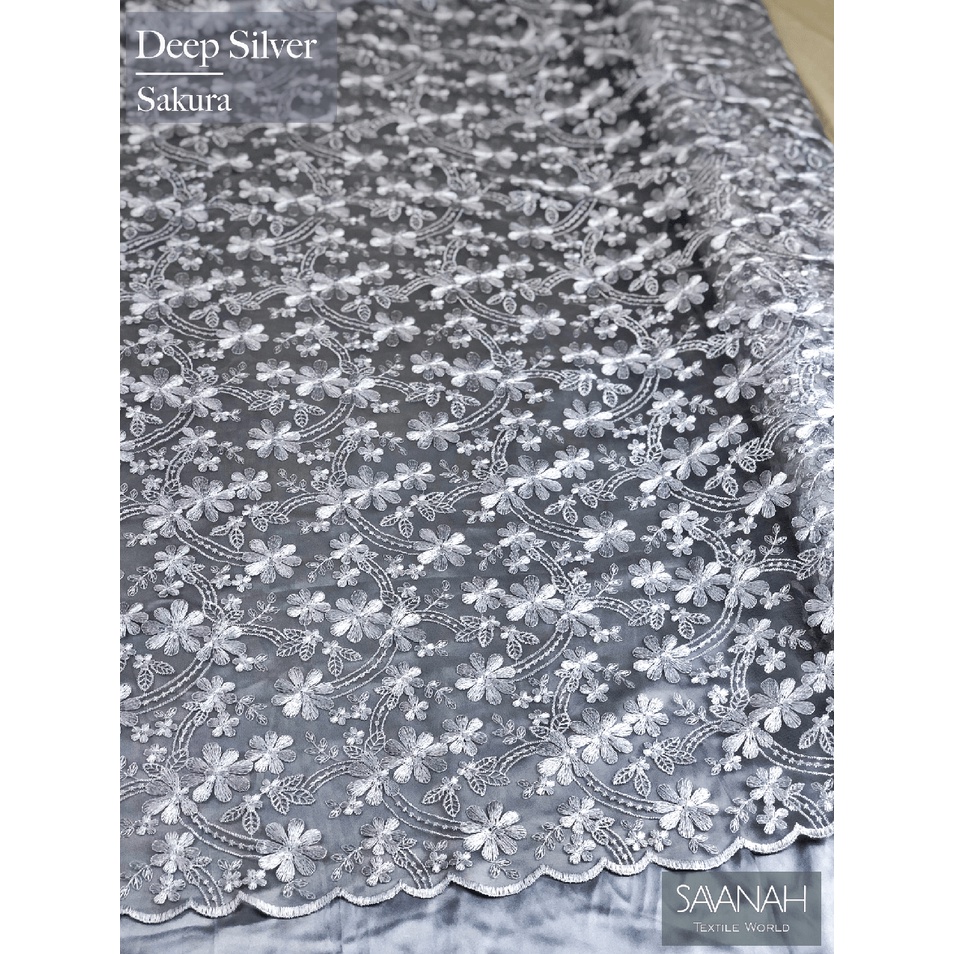 Jual 1/2 meter Bahan Kain Brokat / Brukat Warna Deep Silver | Shopee ...