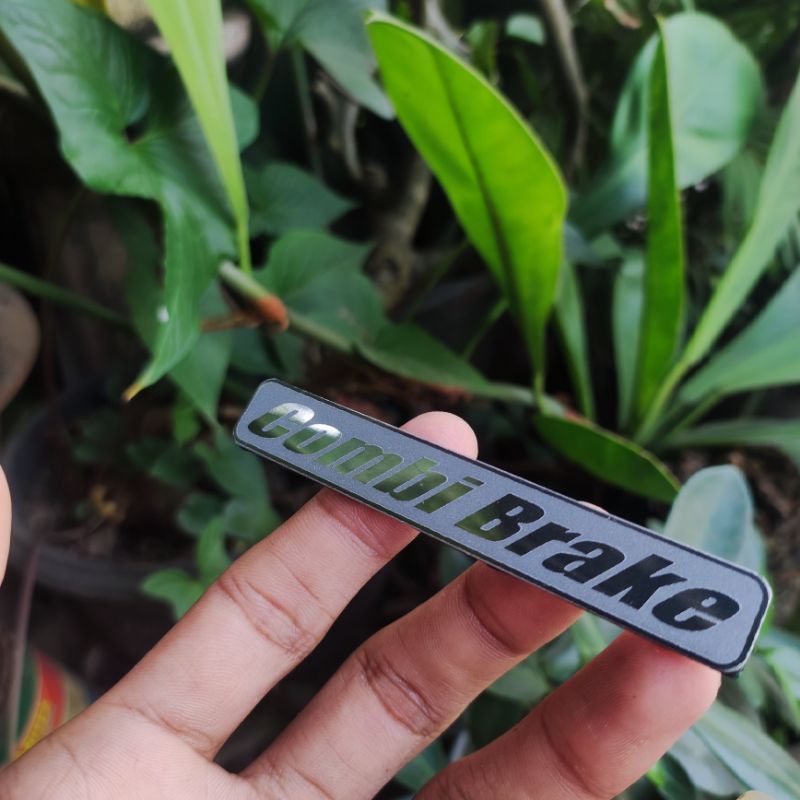 Jual emblem stainless COMBI BRAKE spakbor depan | Shopee Indonesia