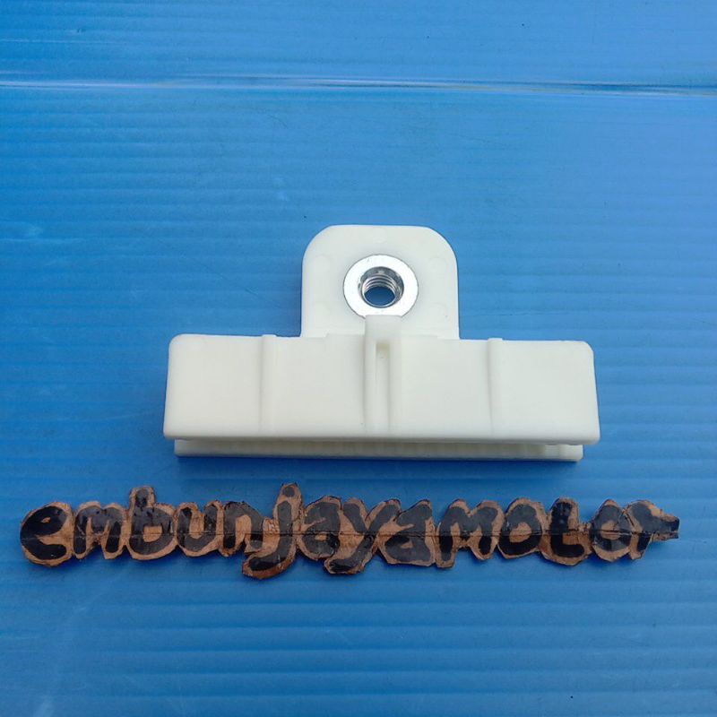 Jual plastik jepitan rel kaca pintu mobil original | Shopee Indonesia