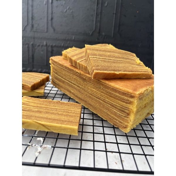Jual Lapis legit original uk 10x20cm | Shopee Indonesia