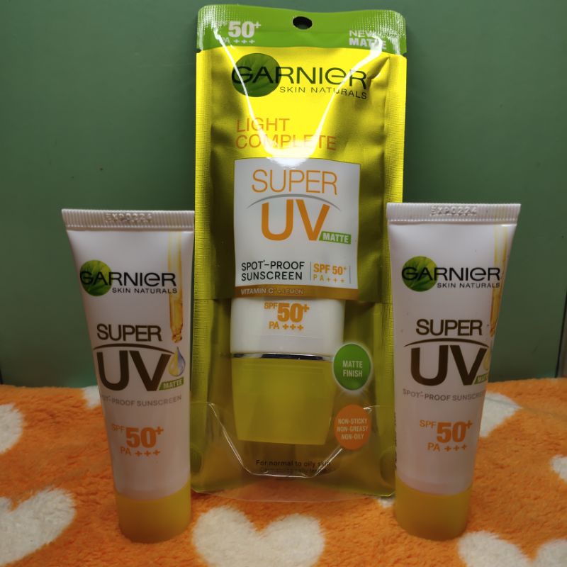 Jual Garnier Super UV Spot-proof Sunscreen SPF 50+ PA+++ Matte Finish ...
