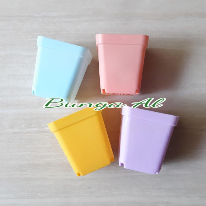 Jual P014 POT KOTAK VAS BUNGA HIAS bunga plastik hiasan rumah pot ...