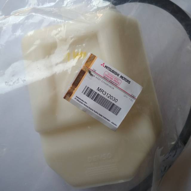 Jual Tabung radiator orisinil mitsubishi kuda / L300 power steering ...