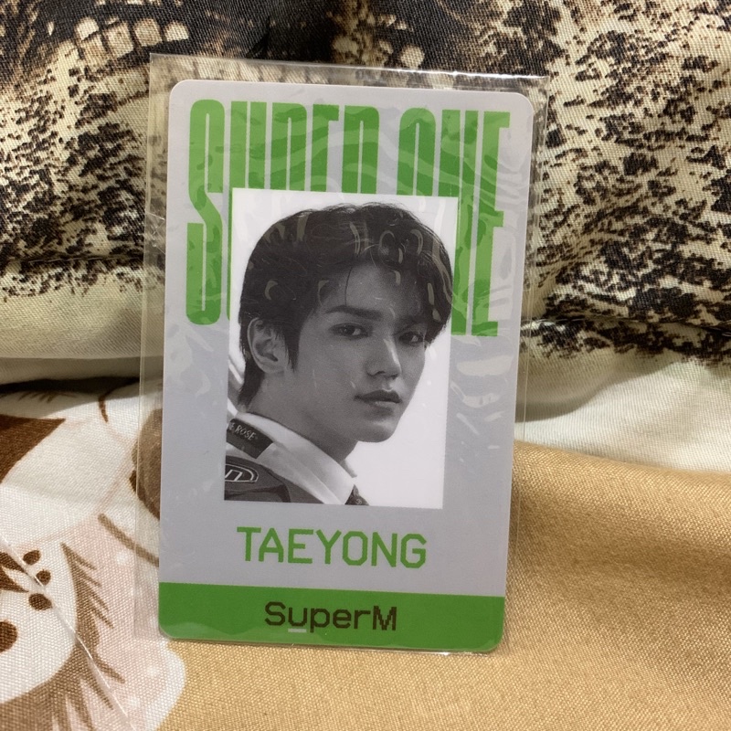 Jual PC TAEYONG SUPERM ID CARD GREEN SUPER ONE ALBUM PHOTOCARD SUPER M | Shopee Indonesia