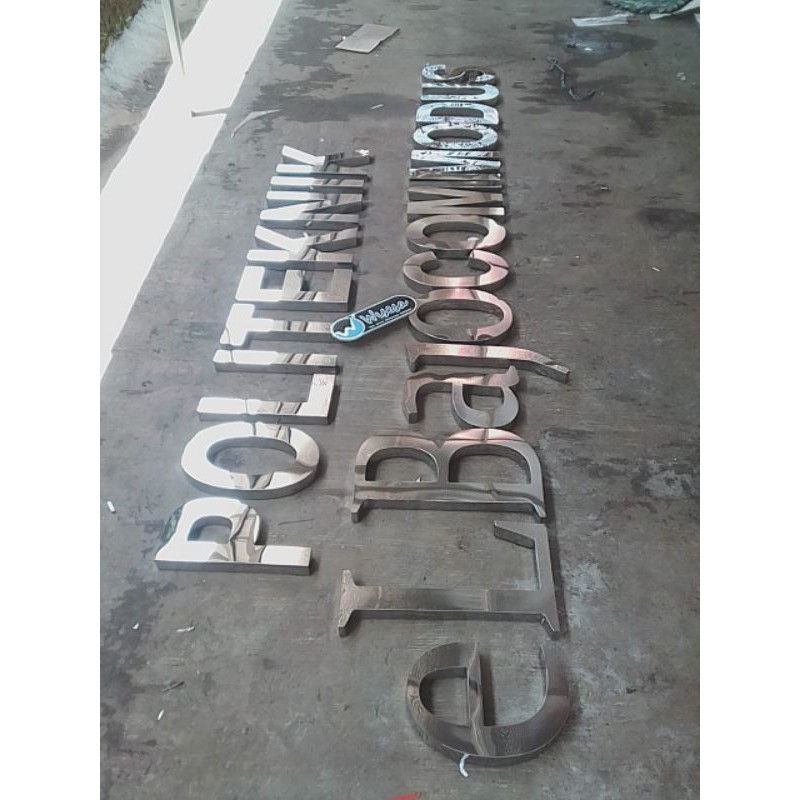 Jual Huruf Timbul Stainless Termurah Costum Huruf Kantor Huruf Cafe ...